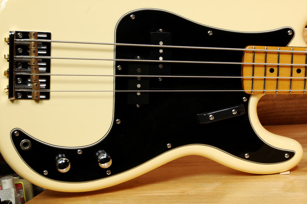 Fender Squier Matt Freeman Signature Precision P-Bass Vintage White 18 ...